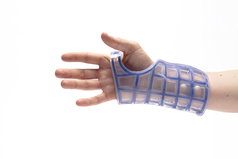 RE:FLEX / shape memory material – studio Karlijn Sibbel